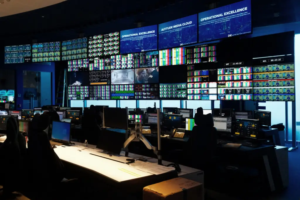 DRM Benefits - Digital Radio Mondiale